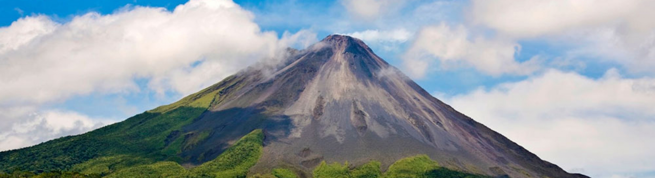 Let's explore the Arenal Volcano hotspot, a signature Costa Rican ...